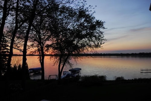 Delavan Lake Resort, Delavan: $120 Room Prices & Reviews | Travelocity