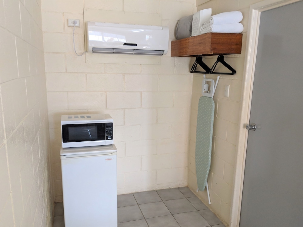 Sail Inn Motel Deals & Reviews (Yeppoon, AUS) | Wotif