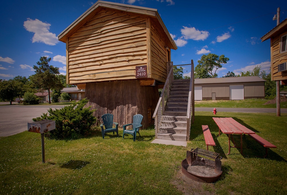 Natura Treescape Resort in Wisconsin Dells | Best Rates & Deals on Orbitz