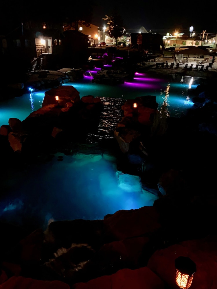 Natura Treescape Resort in Wisconsin Dells | Best Rates & Deals on Orbitz