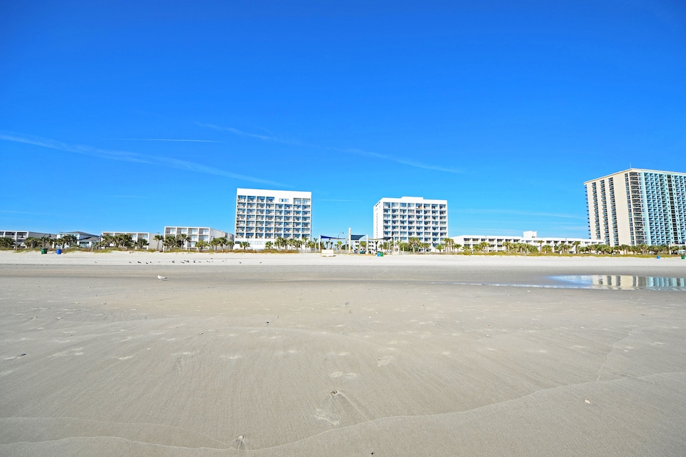 Holiday Sands North On the Boardwalk in Myrtle Beach | Best Rates ...
