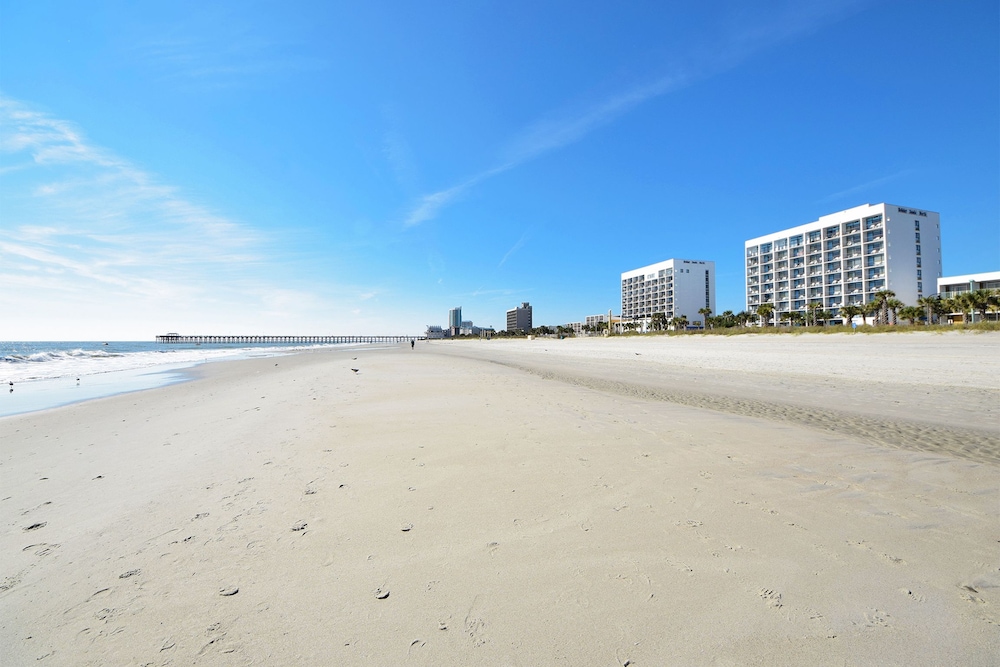 Holiday Sands North On the Boardwalk in Myrtle Beach | Best Rates ...