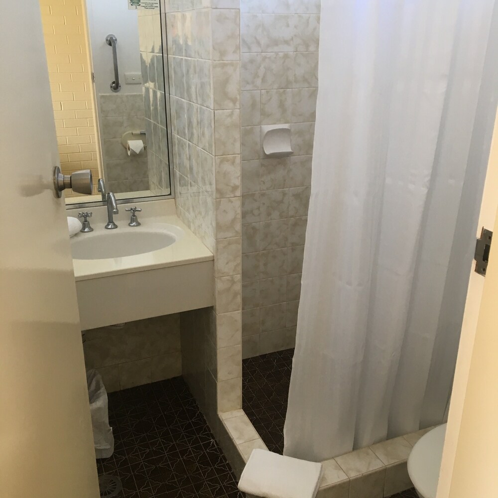 Junee Motor Inn Deals & Reviews (Junee, AUS) | Wotif