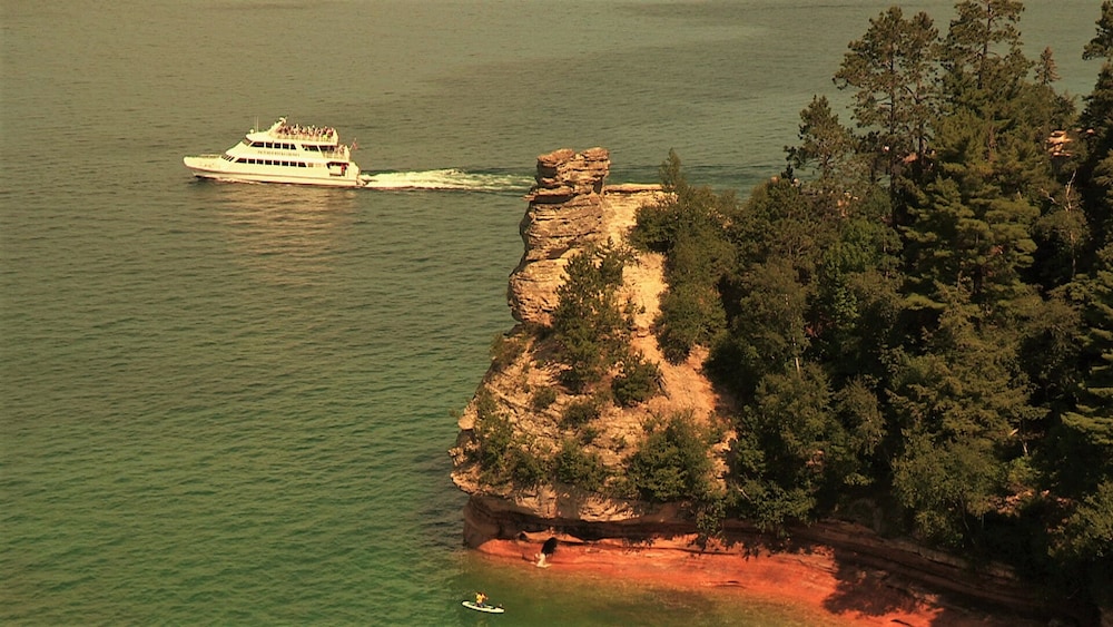 Pictured Rocks Inn & Suites in Munising | Best Rates & Deals on Orbitz
