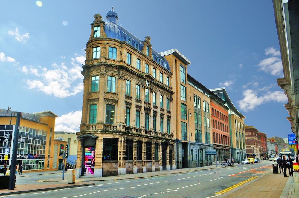 Signature Living at The Shankly Hotel (Liverpool) – 2019 Hotel Prices ...