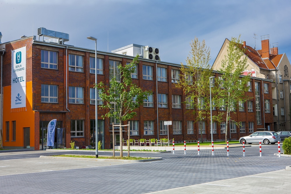 H24 Berlin Lichtenberg i Berlin : priser & recensioner hos mrjet.se