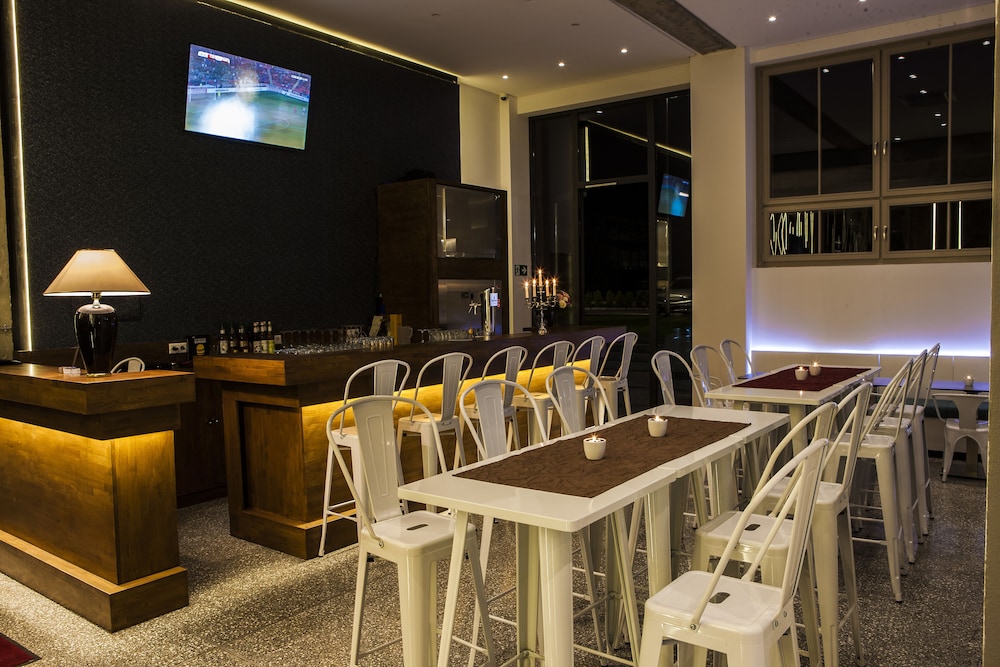 H24 Berlin Lichtenberg i Berlin : priser & recensioner hos mrjet.se