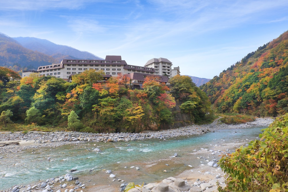 Kurobe Unazuki Onsen Yamanoha in Kurobe | Best Rates & Deals on Orbitz