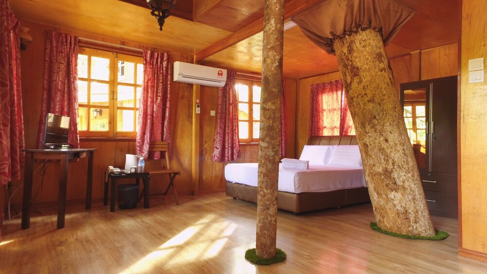 Borneo Tree House in Kota Kinabalu | Best Rates & Deals on Orbitz