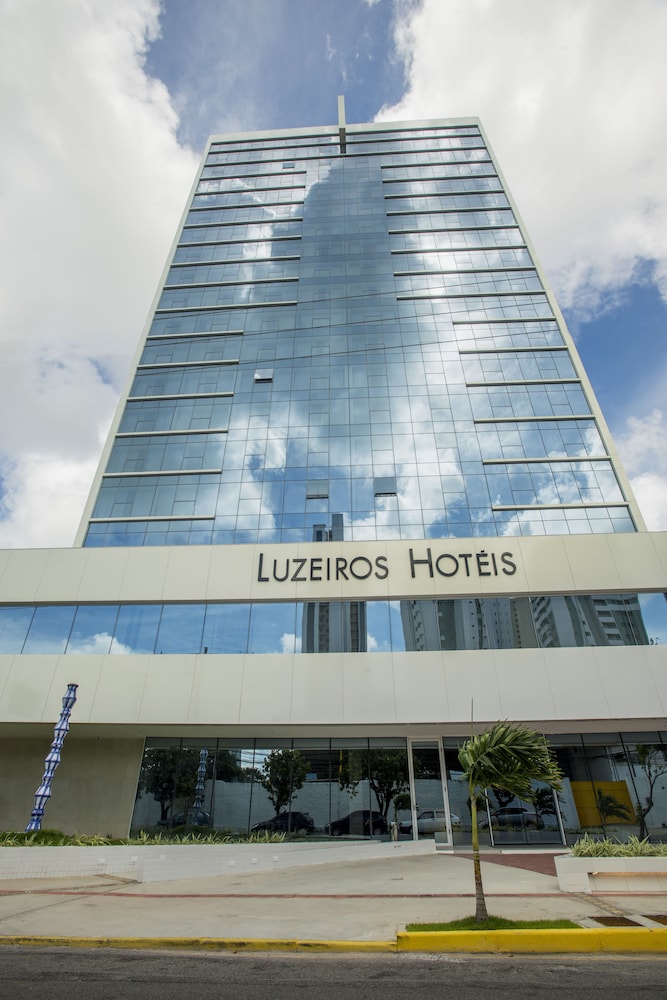 Hotel Luzeiros Recife in Recife | Best Rates & Deals on Orbitz