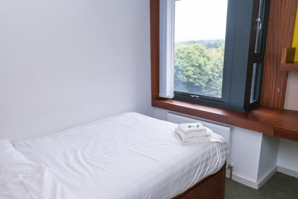 The Quigley Residence: Rooms, Reviews & Deals (Limerick, IRL) | Wotif