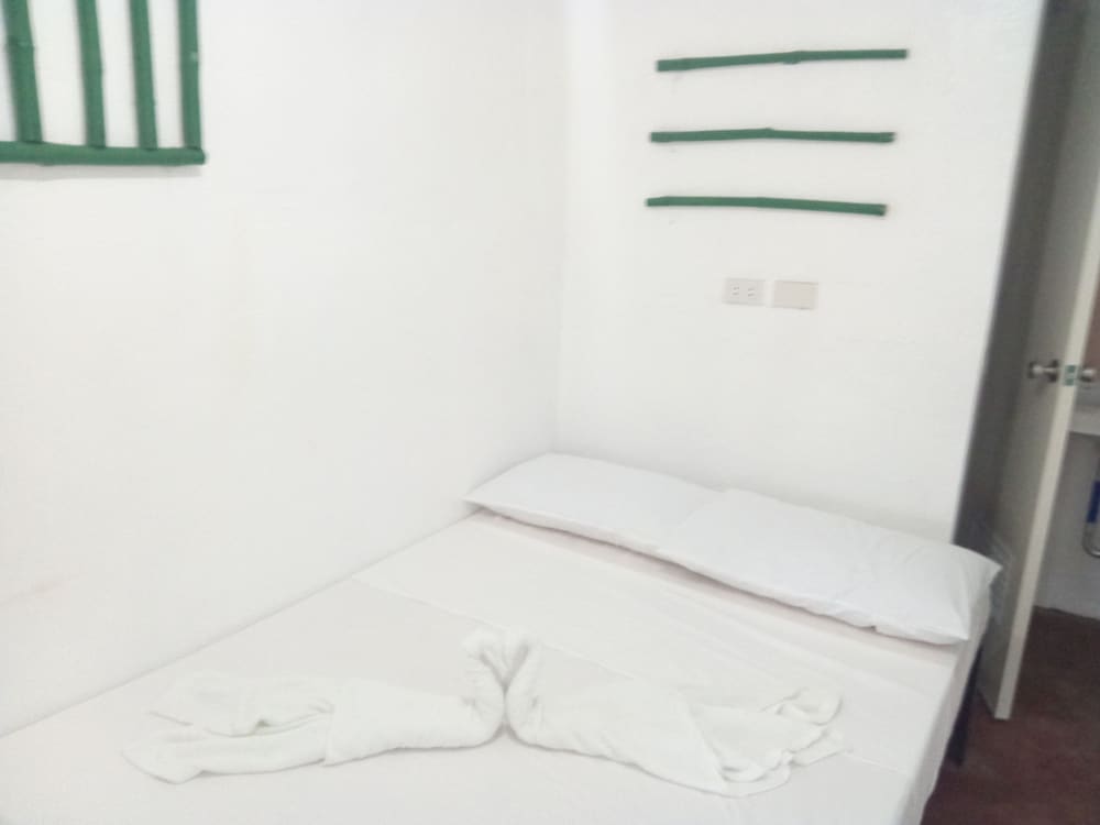 Dahilig Resort: AU$23 Deals & Reviews (Puerto Galera, PHL) | Wotif