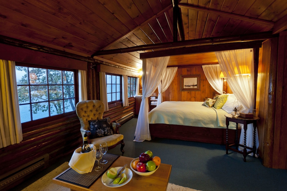 Captain Whidbey, Coupeville: $178 Room Prices & Reviews | Travelocity