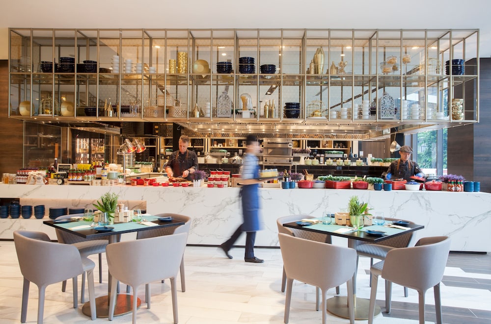 Mercure Singapore On Stevens in Singapore | Best Rates & Deals on Orbitz