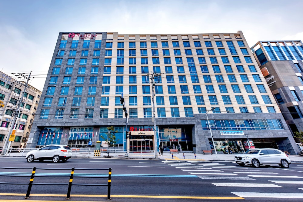 Ramada Jeju City Hall in Jeju City | Best Rates & Deals on Orbitz