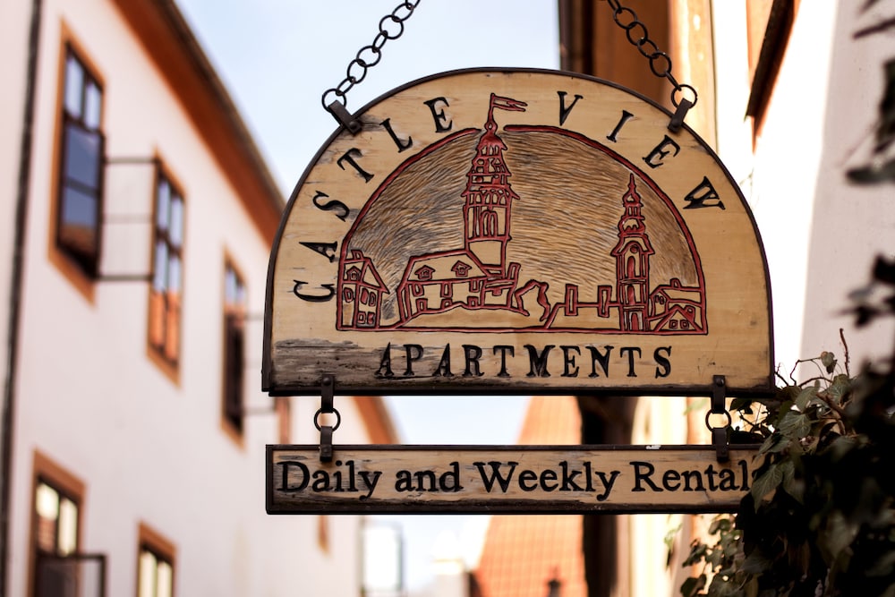 Castle View Apartments Reviews, Deals & Photos 2026 - Vrbo