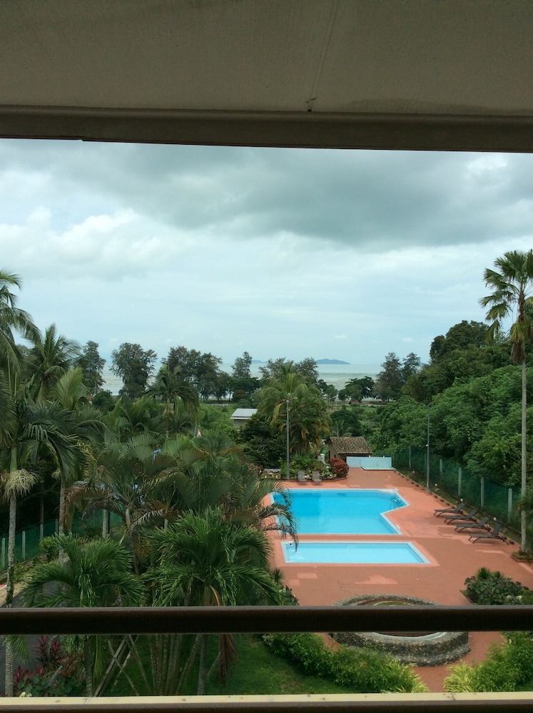 Mersing Merlin Inn in Mersing | Best Rates & Deals on Orbitz