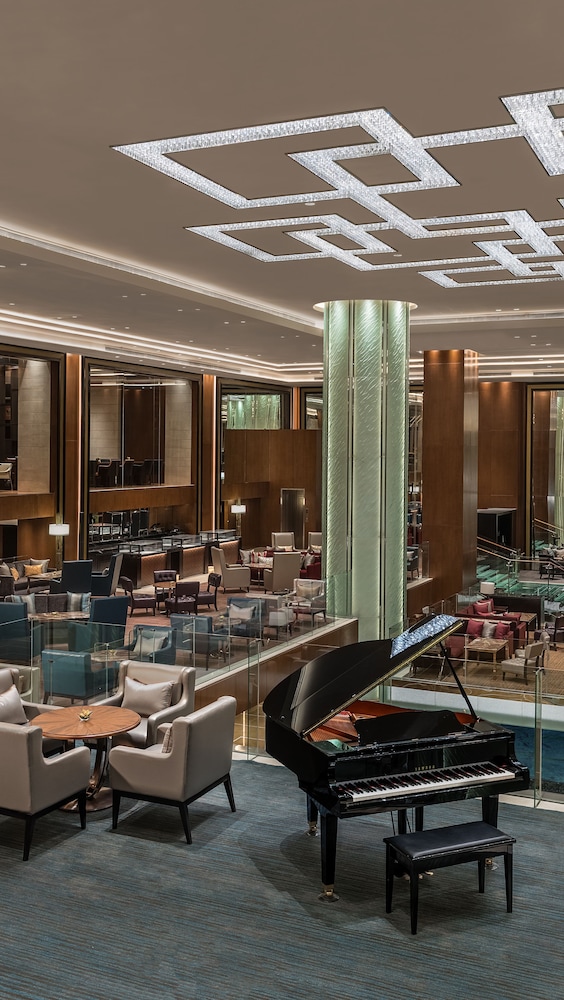 Grand Hyatt Manila in Manila | Best Rates & Deals on Orbitz