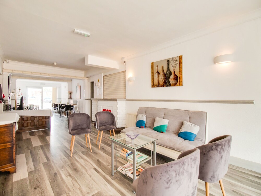 The Longlands Hotel: AU$62 Deals & Reviews (Middlesbrough, GBR) | Wotif