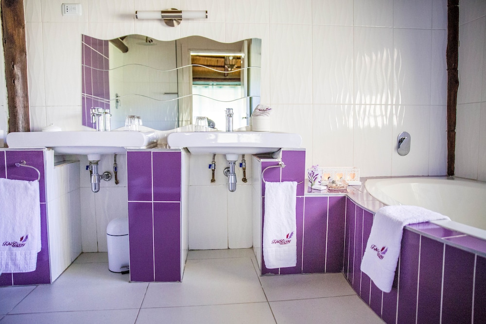 TshiBerry Bed & Breakfast in Rustenburg | Best Rates & Deals on Orbitz