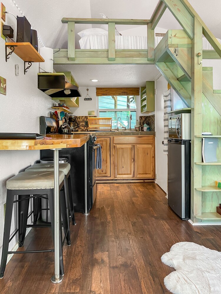 Beautiful Zen Cabin in Canyon Lake! Only 5 minutes from the lake and ...