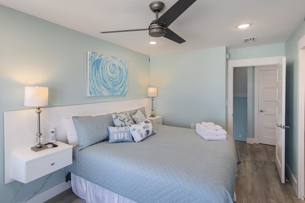 Beachfront Bliss: Heated Pool, Stunning Sunsets, Steps from State Park ...