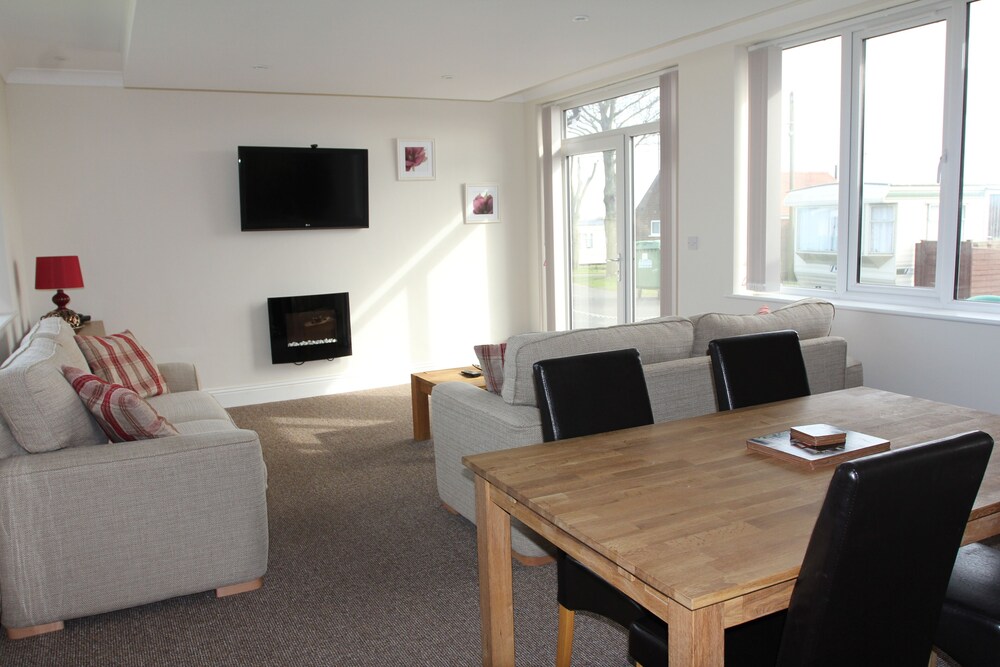 Seadale Lodge- Holiday rental that sleeps 4-6 people with superb view ...