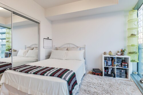 2br 56. Fr L-penthouse Dt Core W / Parken Südsonne Füllen Sie Lakeview, Cn Tower ... - Toronto