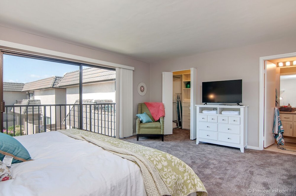 Beautiful Solana Beach Condo at Del Mar Beach Club w/ Split A/C ...