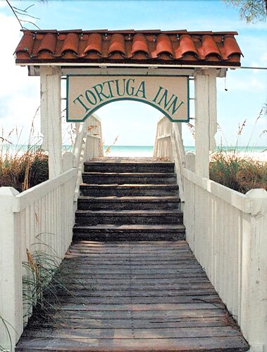 Tortuga Inn Beach Resort in Sarasota, FL | Expedia
