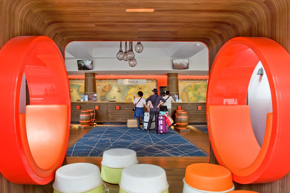 Explorers Hotel, Paris: $148 Room Prices & Reviews | Travelocity