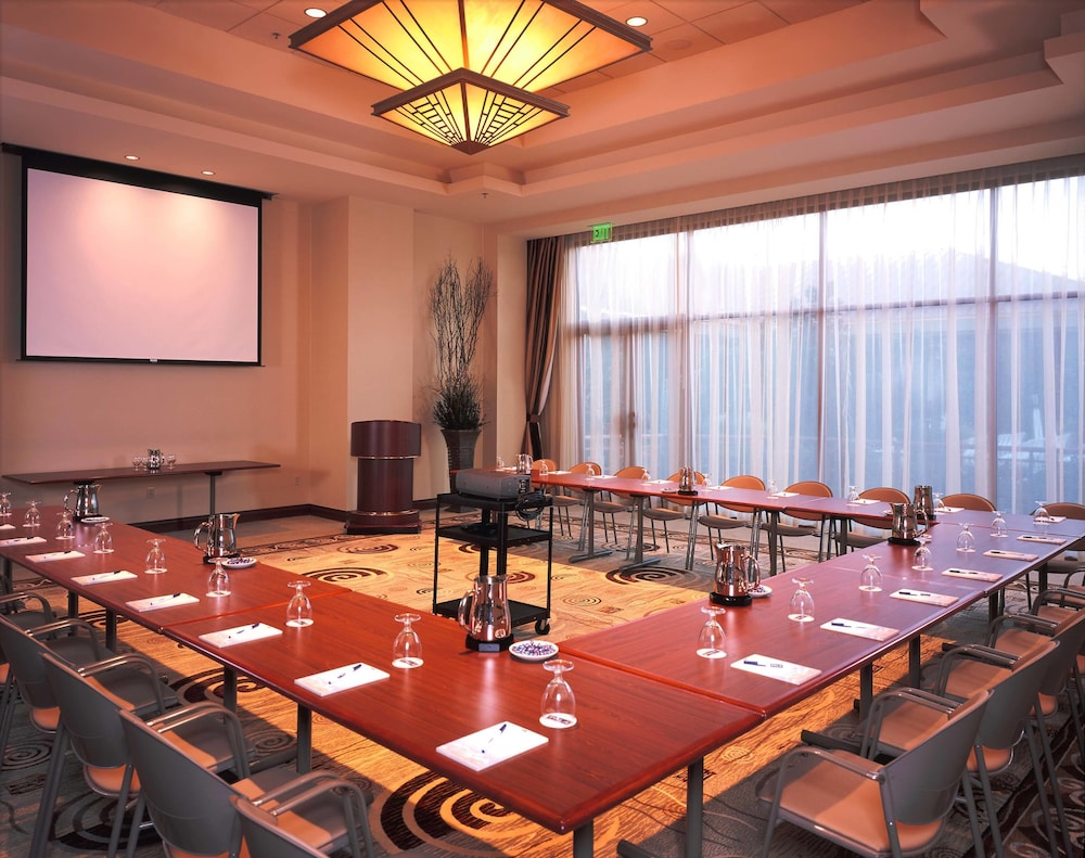 Room Deals for Pala Casino Spa And Resort, Pala starting at | Hotwire