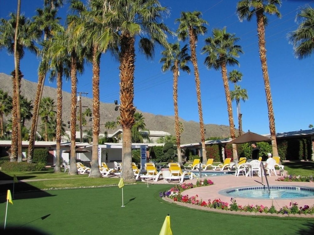 A Place In The Sun in Palm Springs, CA | Expedia