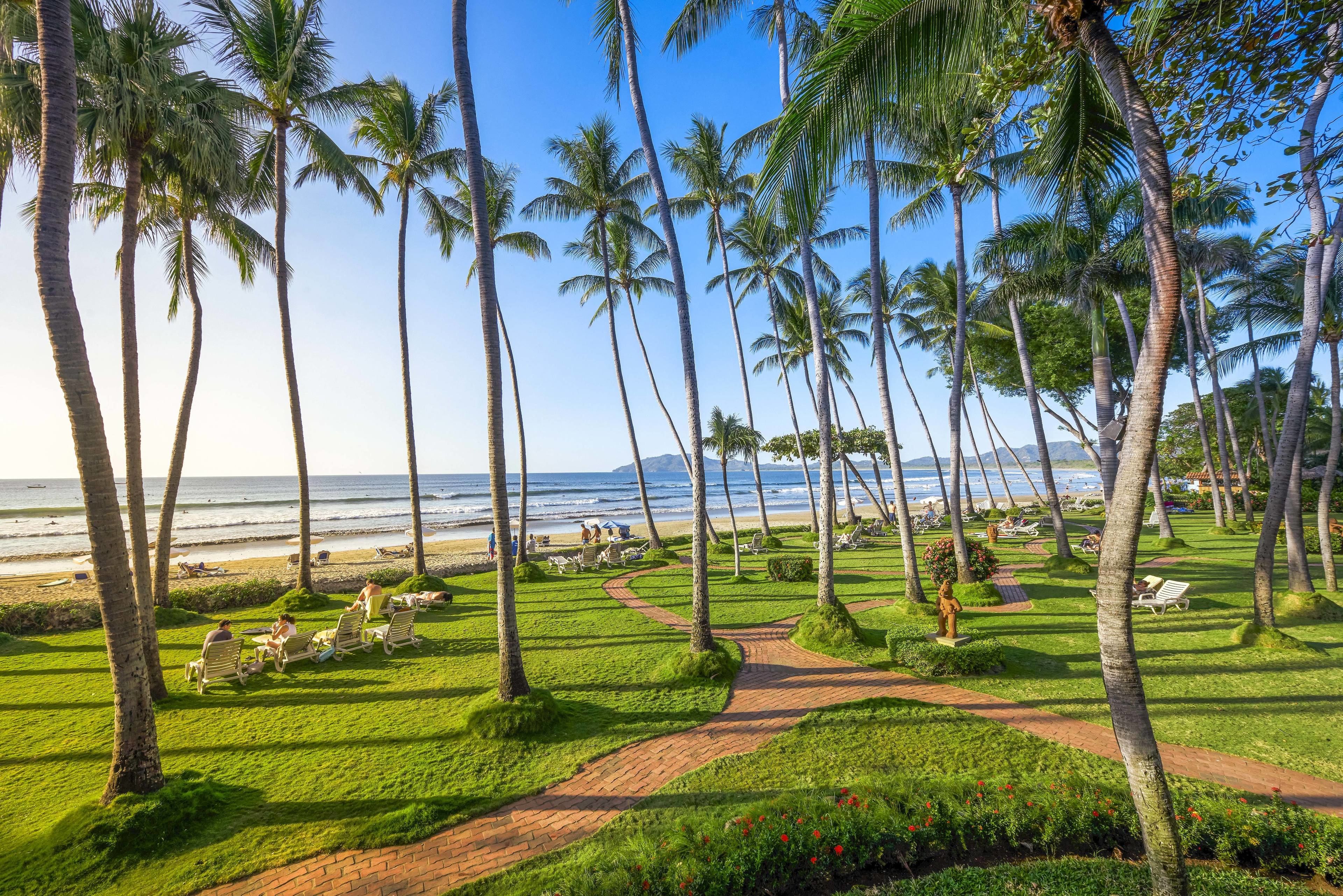 Hotel Tamarindo Diria Beach Resort in Tamarindo | Expedia