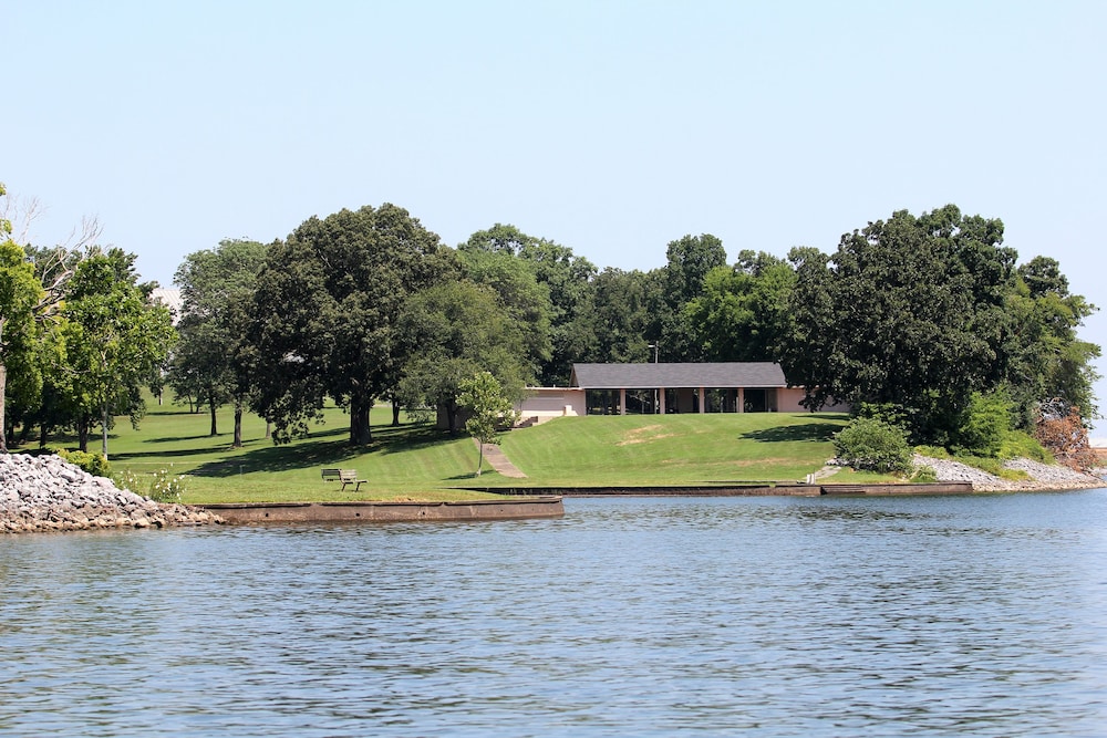 Kenlake State Resort Park, Paducah: $113 Room Prices & Reviews ...