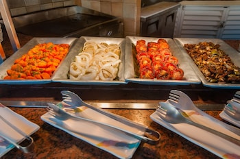 Room Deals for GR Solaris Cancun & Spa - All Inclusive, Cancun starting ...