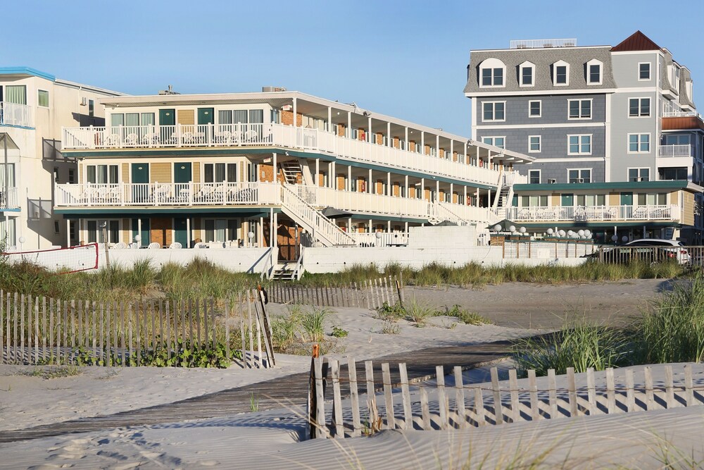 Monterey Motel in Wildwood Crest | Best Rates & Deals on Orbitz