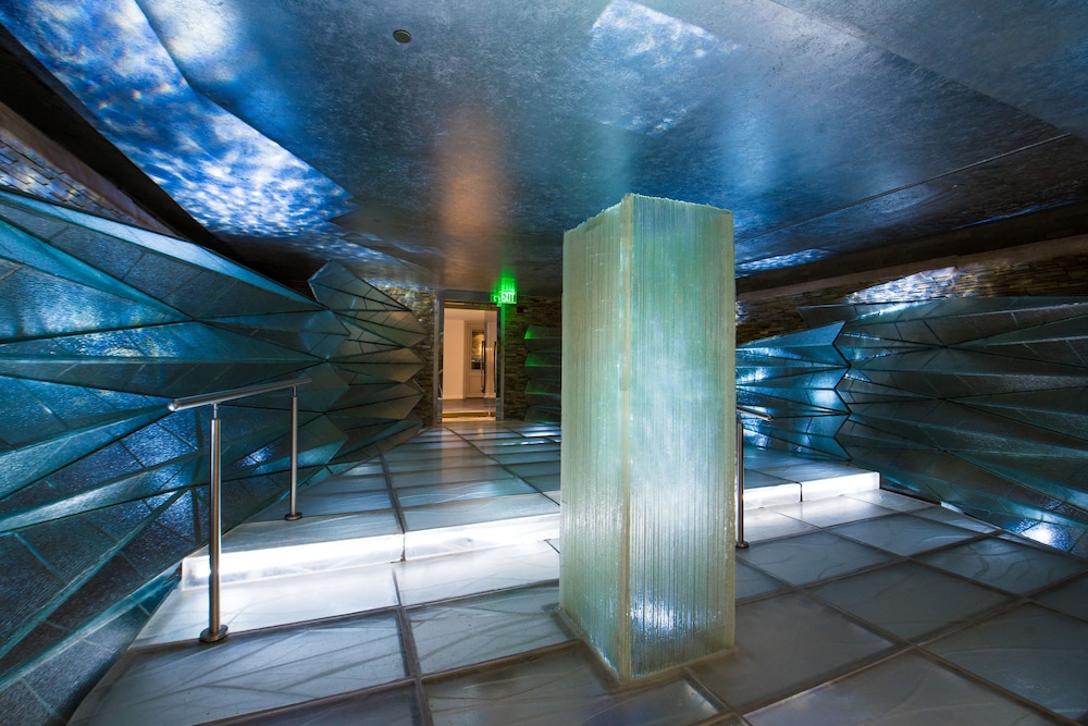 The Ritz-Carlton, Grand Cayman in Seven Mile Beach | Best Rates & Deals ...