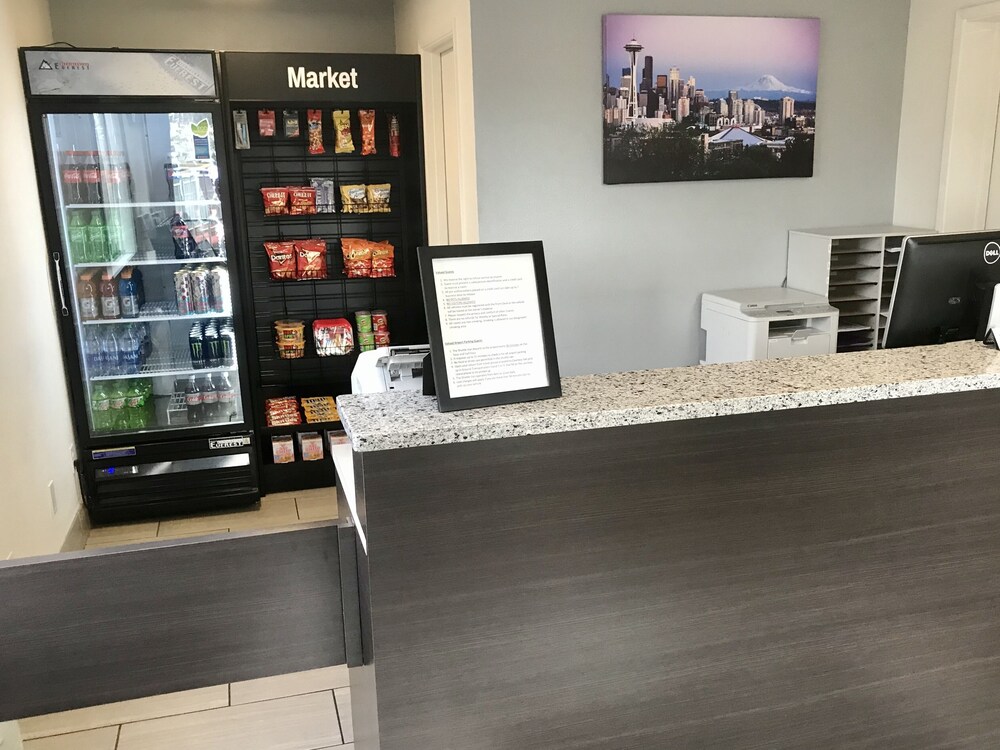 Sea-Tac Airport Value Inn, Seattle: $66 Room Prices & Reviews | Travelocity