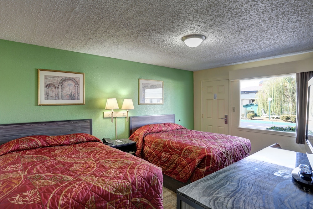 Drake Inn in Nashville | Best Rates & Deals on Orbitz