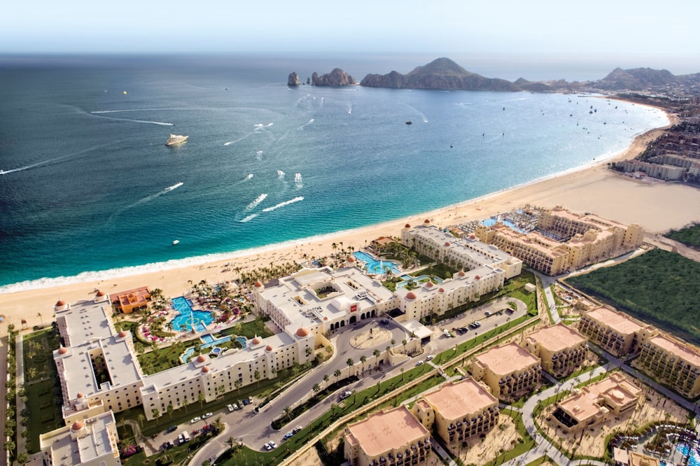 Riu Palace Cabo San Lucas All Inclusive in Cabo San Lucas | Best Rates ...