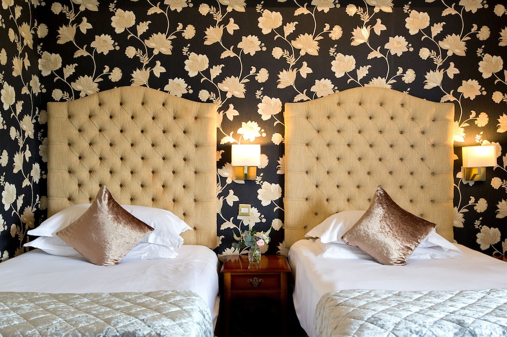 Fitzpatrick Castle Hotel, Dublin: $144 Room Prices & Reviews | Travelocity
