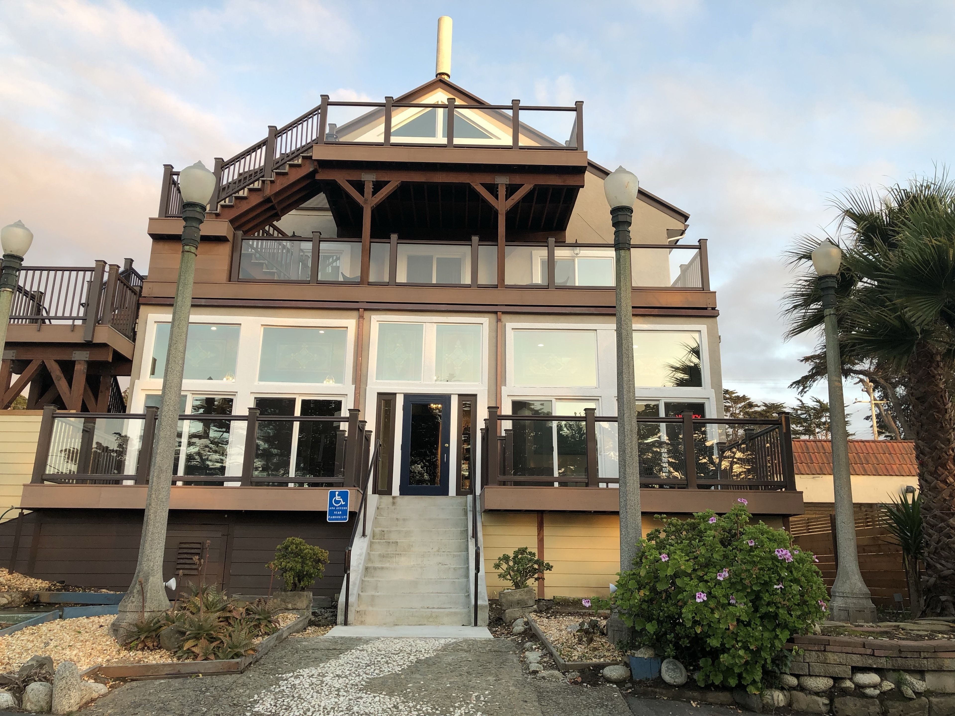 Harbor View Inn (Half Moon Bay) – 2023 Updated Prices | Expedia.co.uk