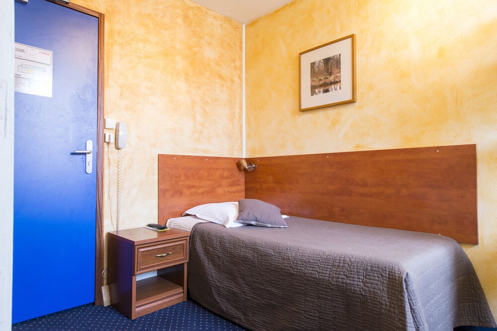 Logis Hotel Central Montargis: AU$111 Deals & Reviews (Montargis, FRA ...