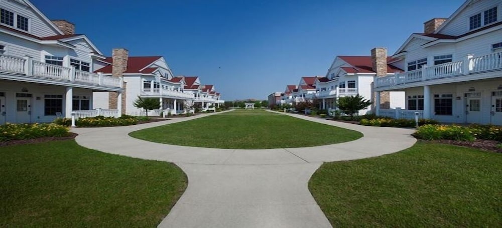 Blue Harbor Resort and Spa, Sheboygan: $141 Room Prices & Reviews ...