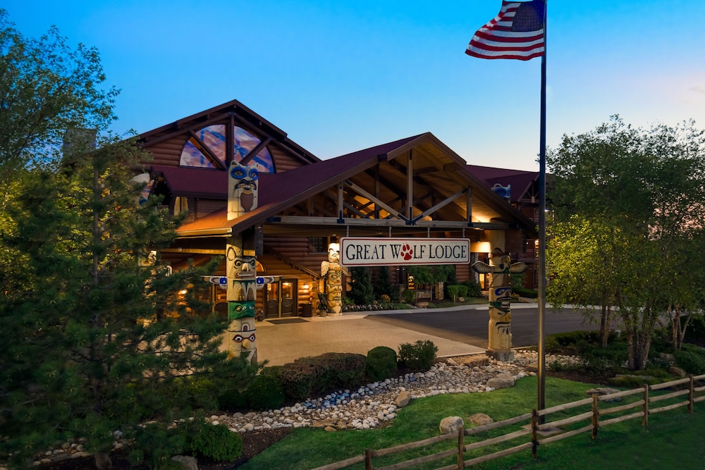 7 Best Resorts And Hotels With Water Park In Kansas City, Missouri ...