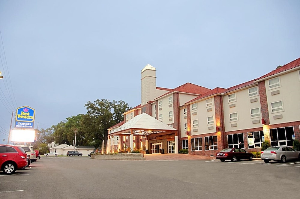 Best Western Plus Sandusky Hotel & Suites in Sandusky | Best Rates ...