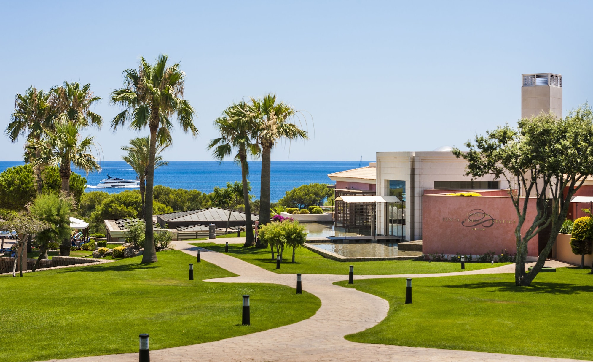 TOP Hotels in Menorca | Expedia.co.uk