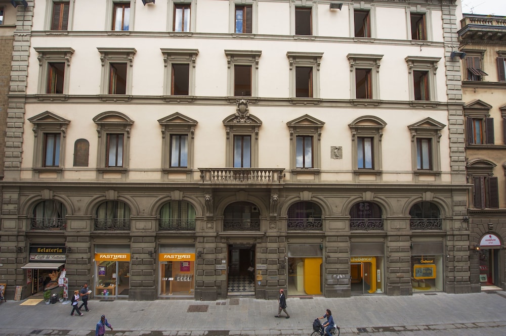 Palazzo Ruspoli - B&B in Florence | Best Rates & Deals on Orbitz