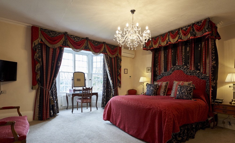Hempstead House Hotel in Sittingbourne | Best Rates & Deals on Orbitz